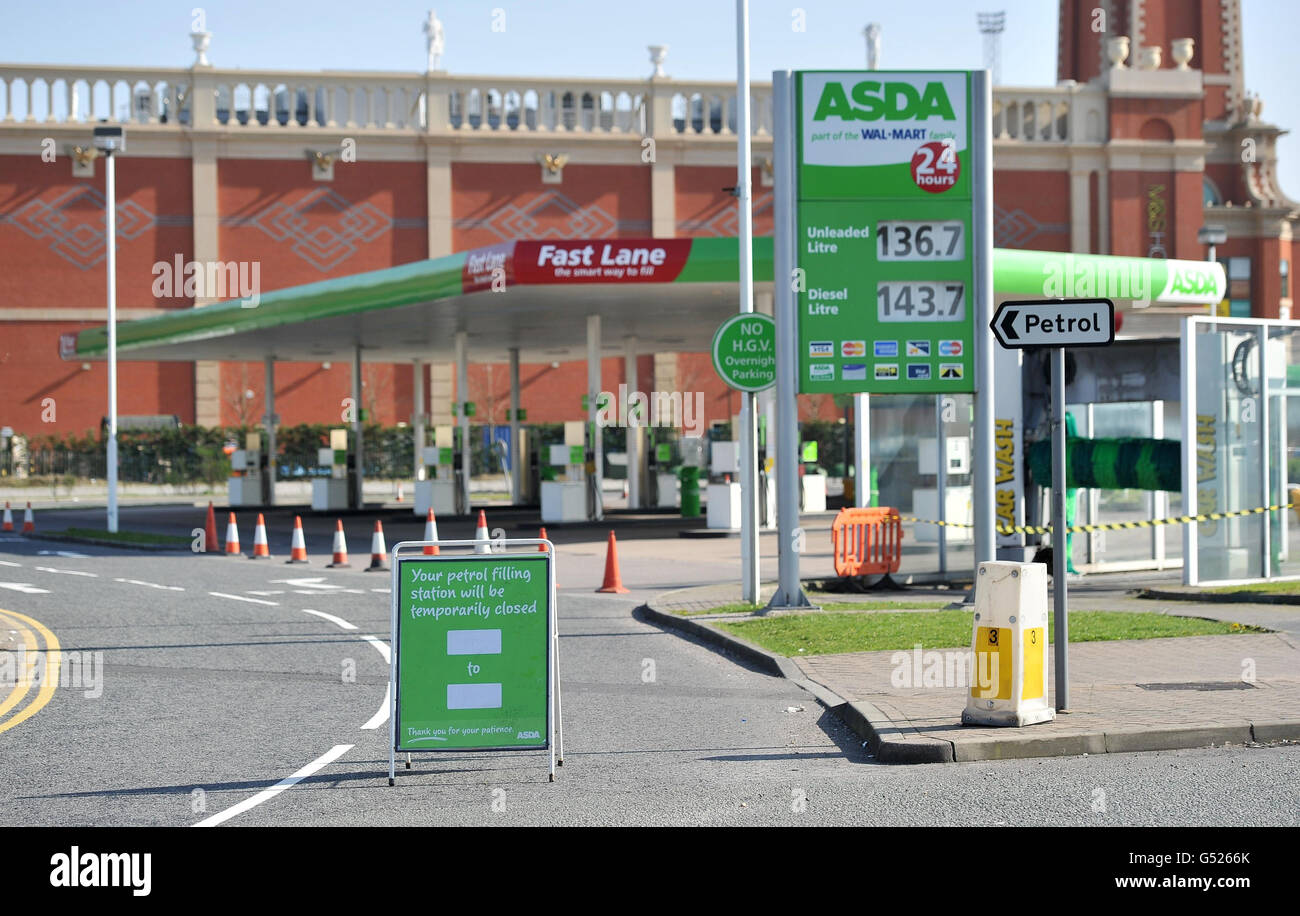 Asda petrol tanker hi-res stock photography and images - Alamy