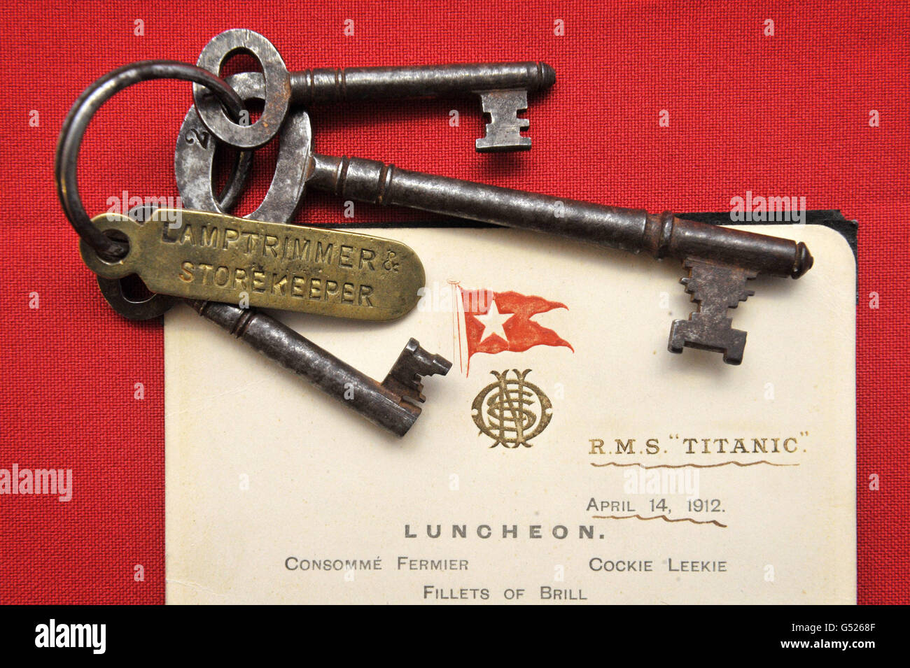 Titanic first class passengers hi-res stock photography and images - Alamy