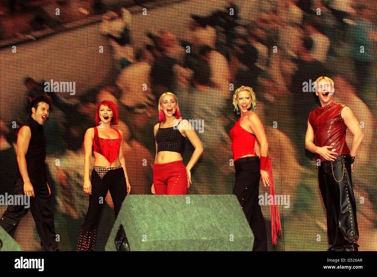 Pop Band Steps High Resolution Stock Photography and Images - Alamy