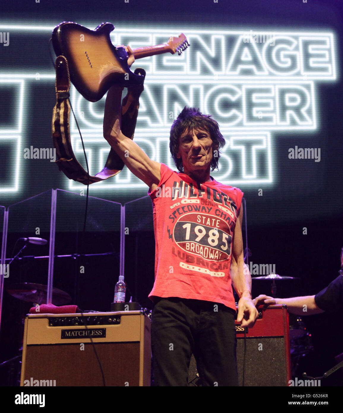 Teenage Cancer Trust Gigs - Ronnie Wood - London Stock Photo - Alamy