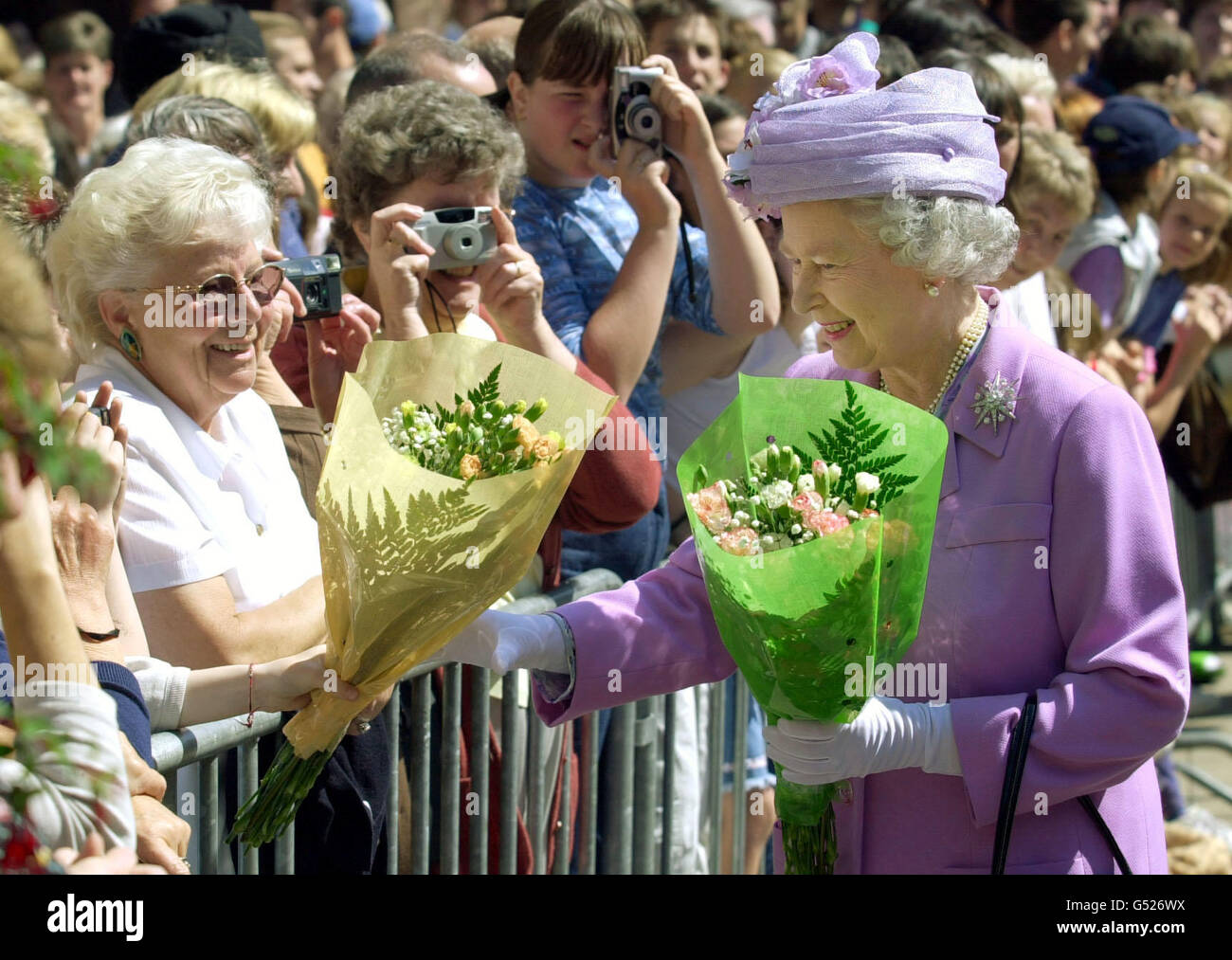 Queen Scotland visit Stock Photo - Alamy