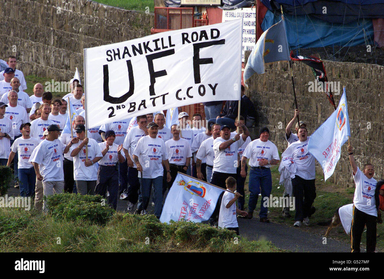 UFF (Ulster Freedom Fighters) from the Shankill road in Belfast arrive ...