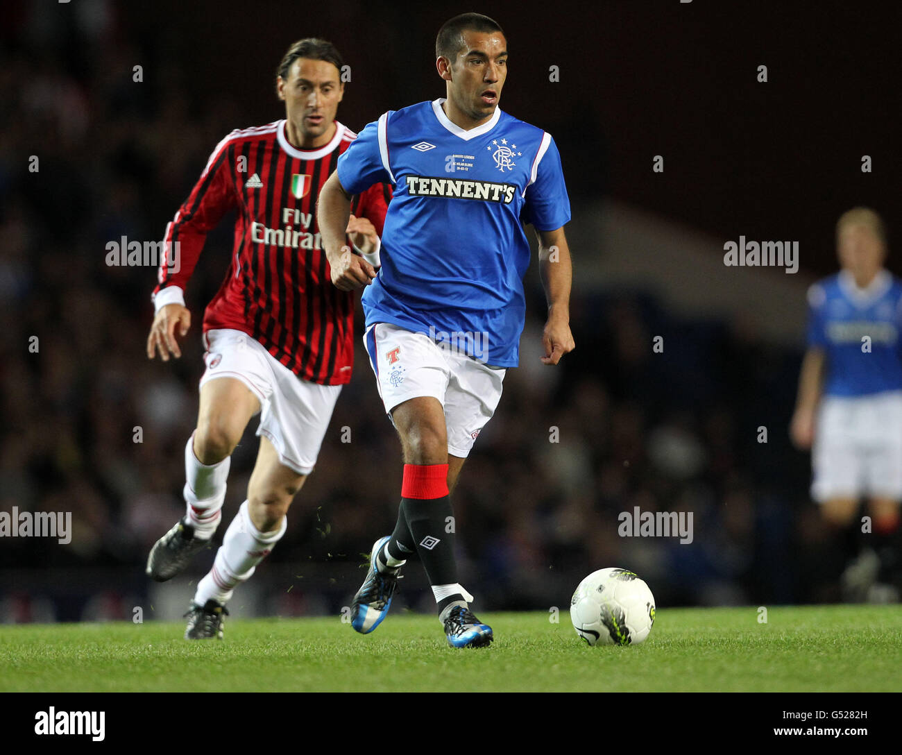 Ranger's Giovanni Van Bronckhorst and AC Milan's Zvonomir Boban during ...