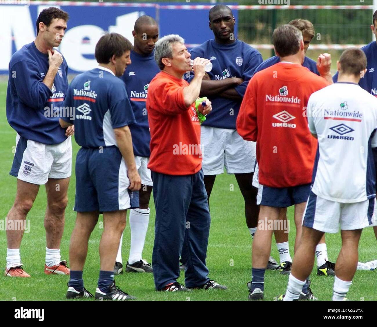 England training Euro 2000 Stock Photo - Alamy
