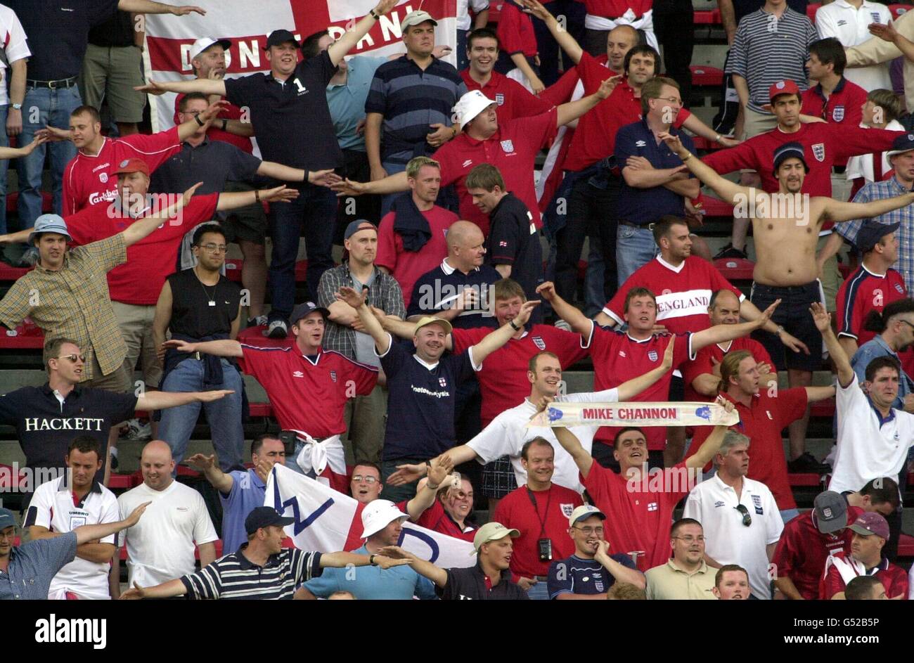 Euro 2000 England Fans High Resolution Stock Photography and Images - Alamy