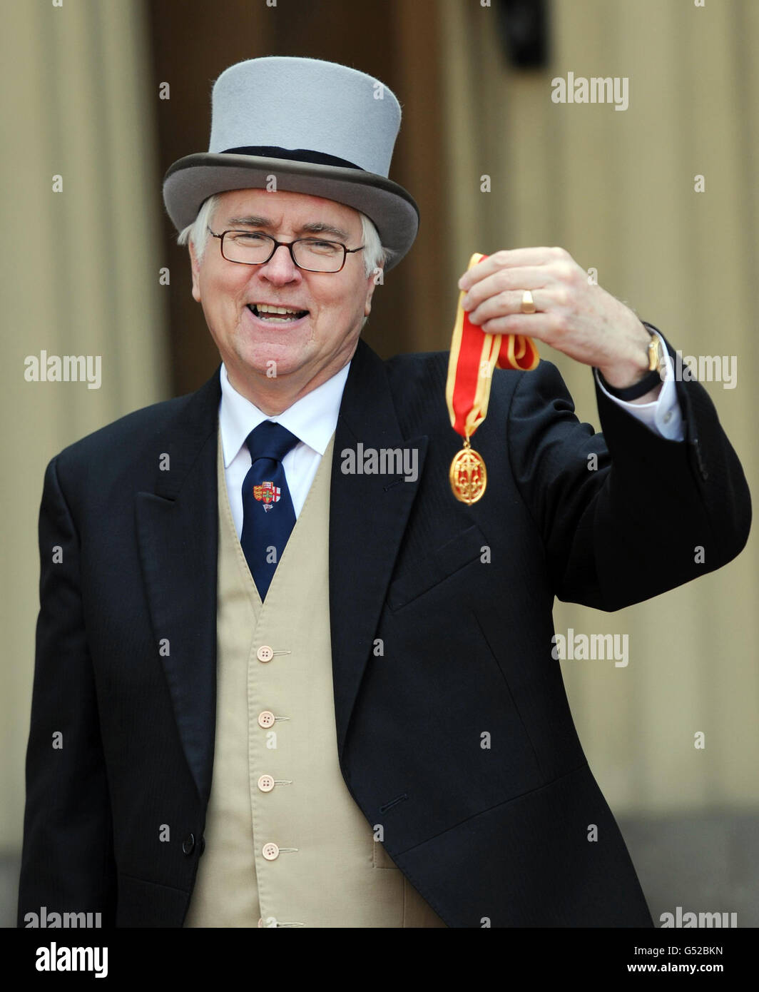 Sir Bob Russell with his knighthood he received from Queen Elizabeth II ...