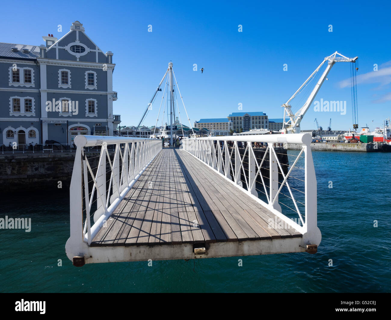 Pedestrian bridge crane south africa hi-res stock photography and ...