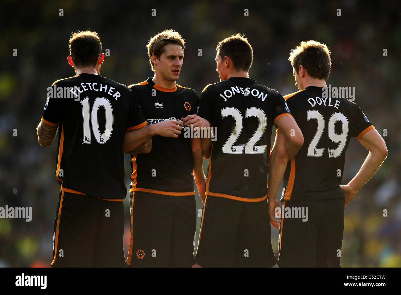 Eggert jonsson and kevin doyle make a wall hi-res stock photography and ...