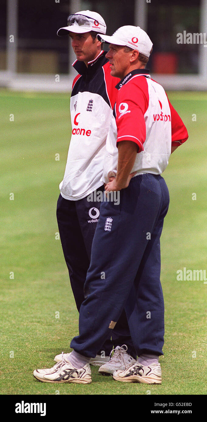 England stand-in skipper Alec Stewart (r) chats with batsman Michael ...