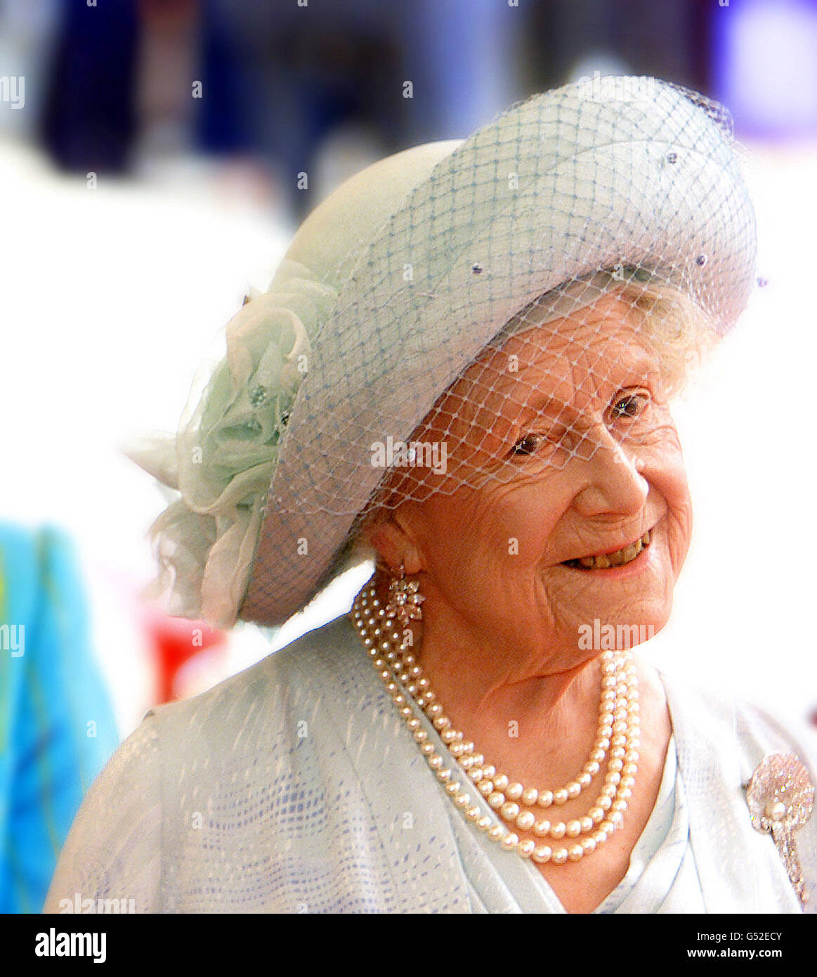 The Queen Mother arrives at London's Guildhall for a lunch hosted by ...