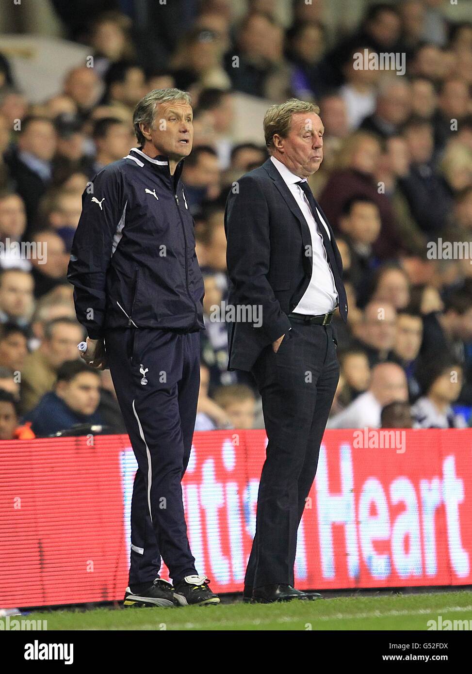 Tottenham hotspur assistant manager hi-res stock photography and images ...