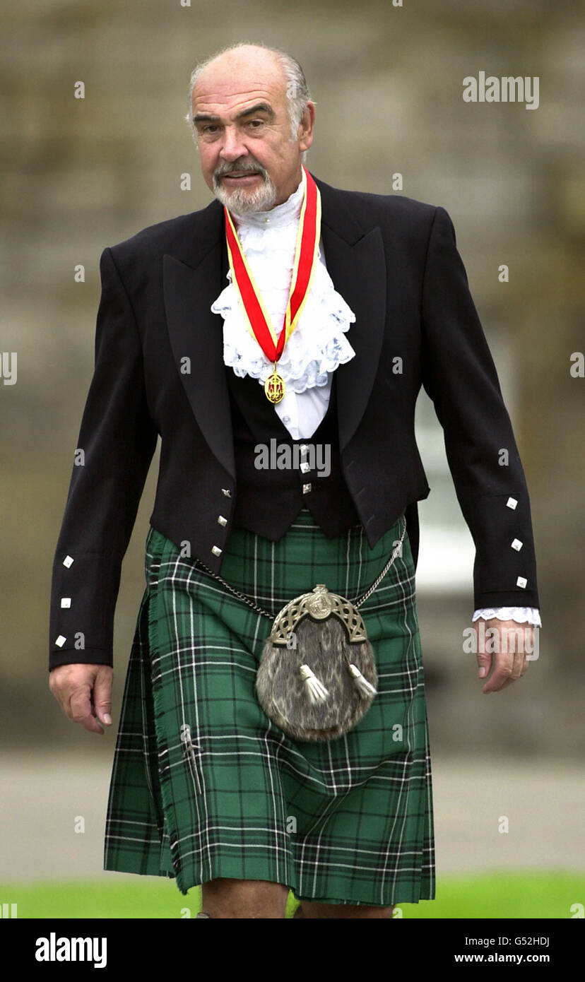 Sir sean connery edinburgh film hi-res stock photography and images - Alamy