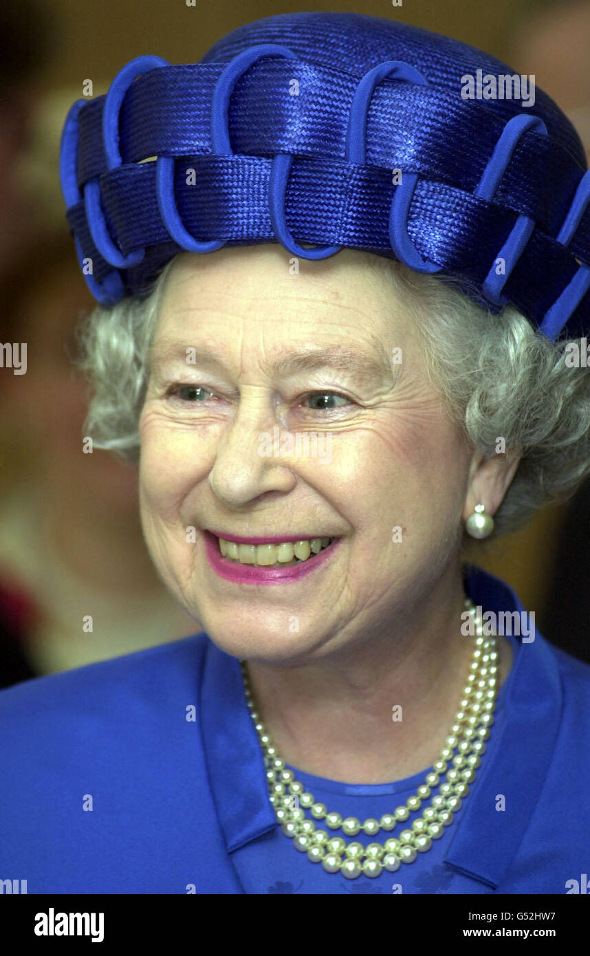 The Queen visits the Royal Society of Edinburgh to present Royal Medals ...