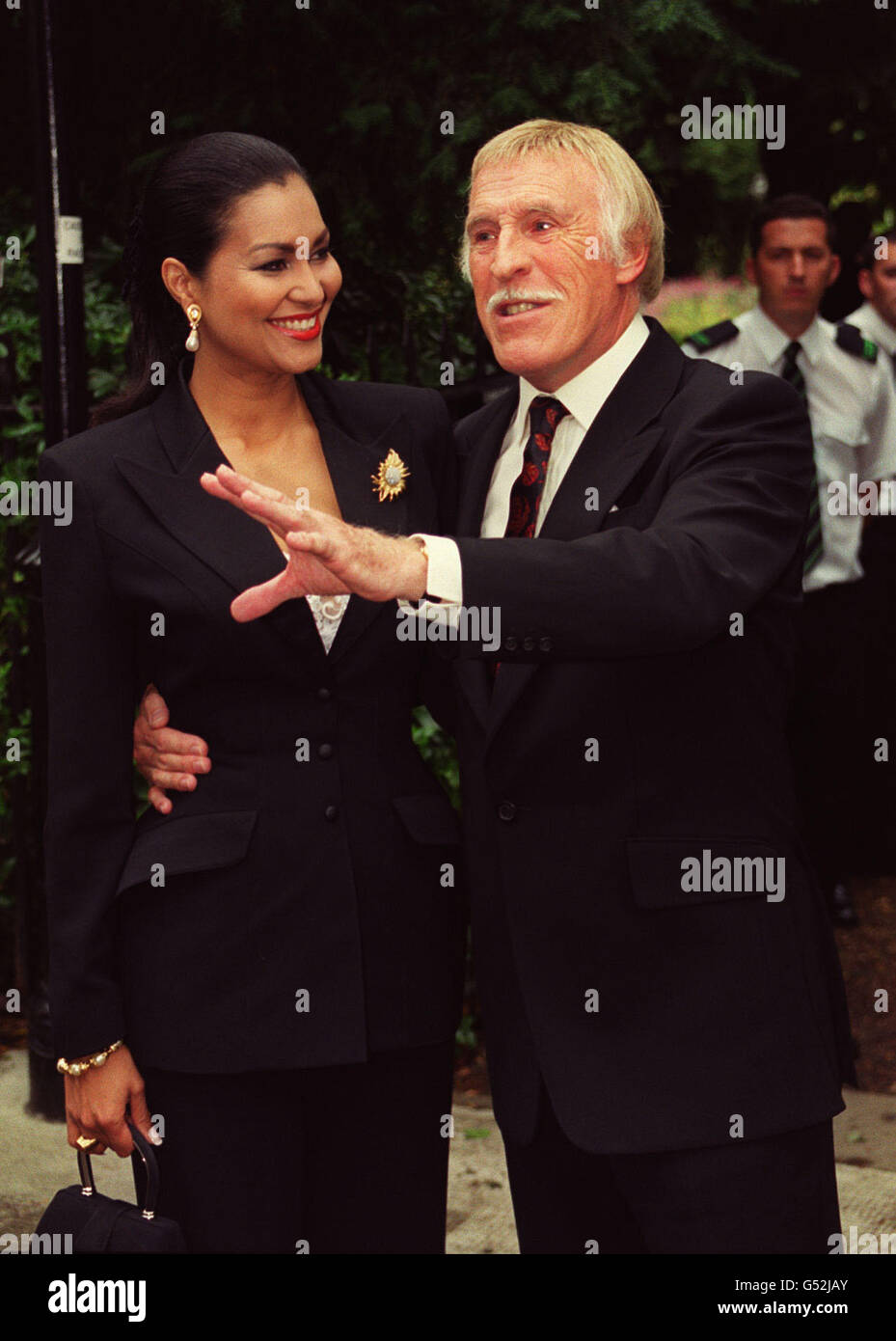 Frost Party Bruce Forsyth & wife Stock Photo - Alamy