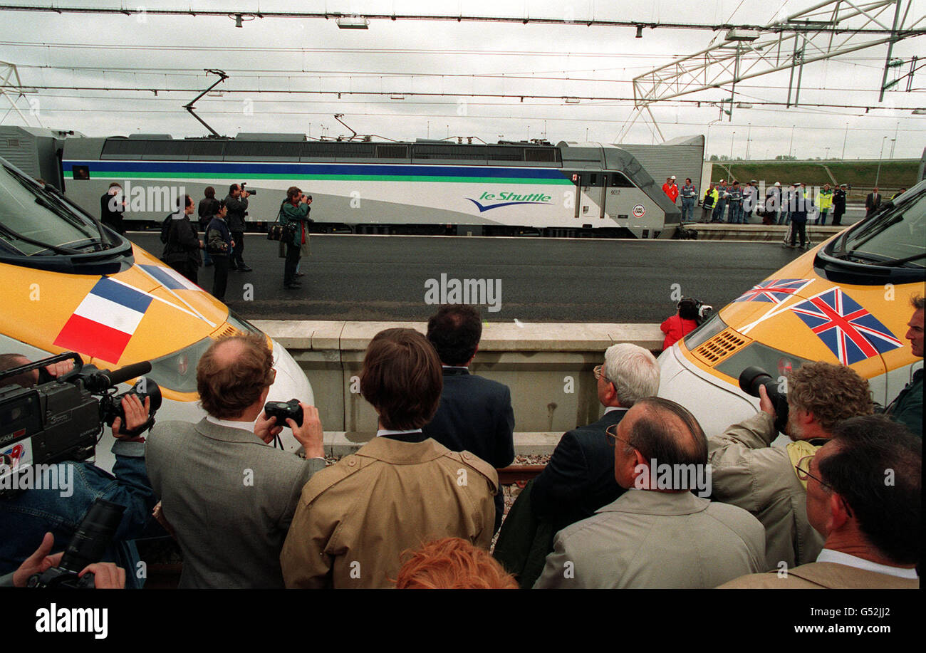 Le shuttle train hi-res stock photography and images - Alamy