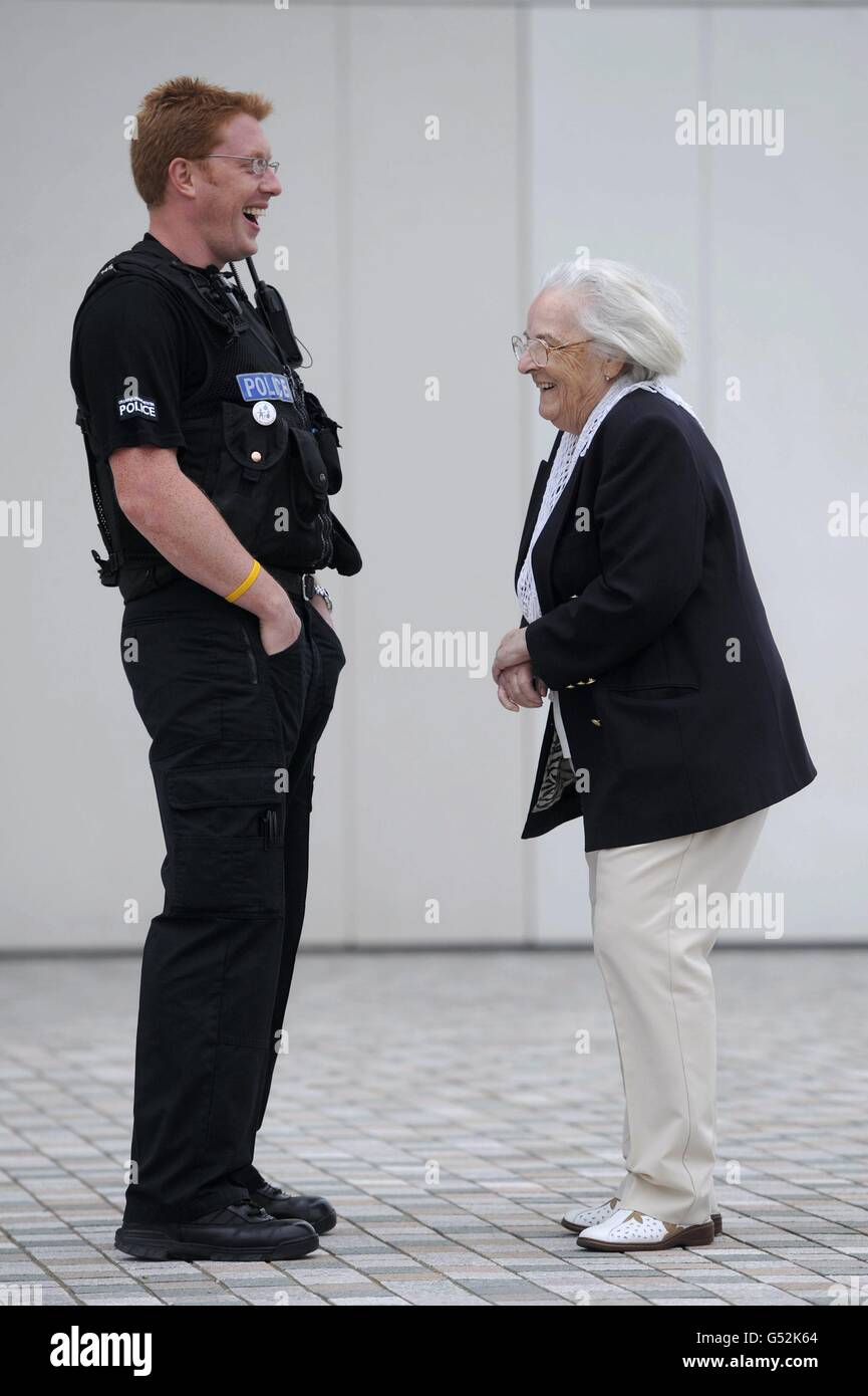 News courts walters hi-res stock photography and images - Alamy