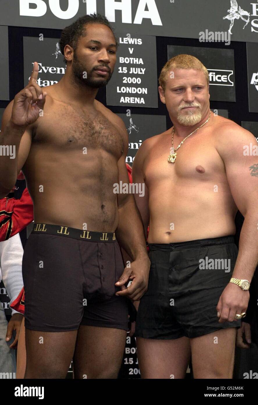 Lewis v Botha Weigh-In Stock Photo - Alamy