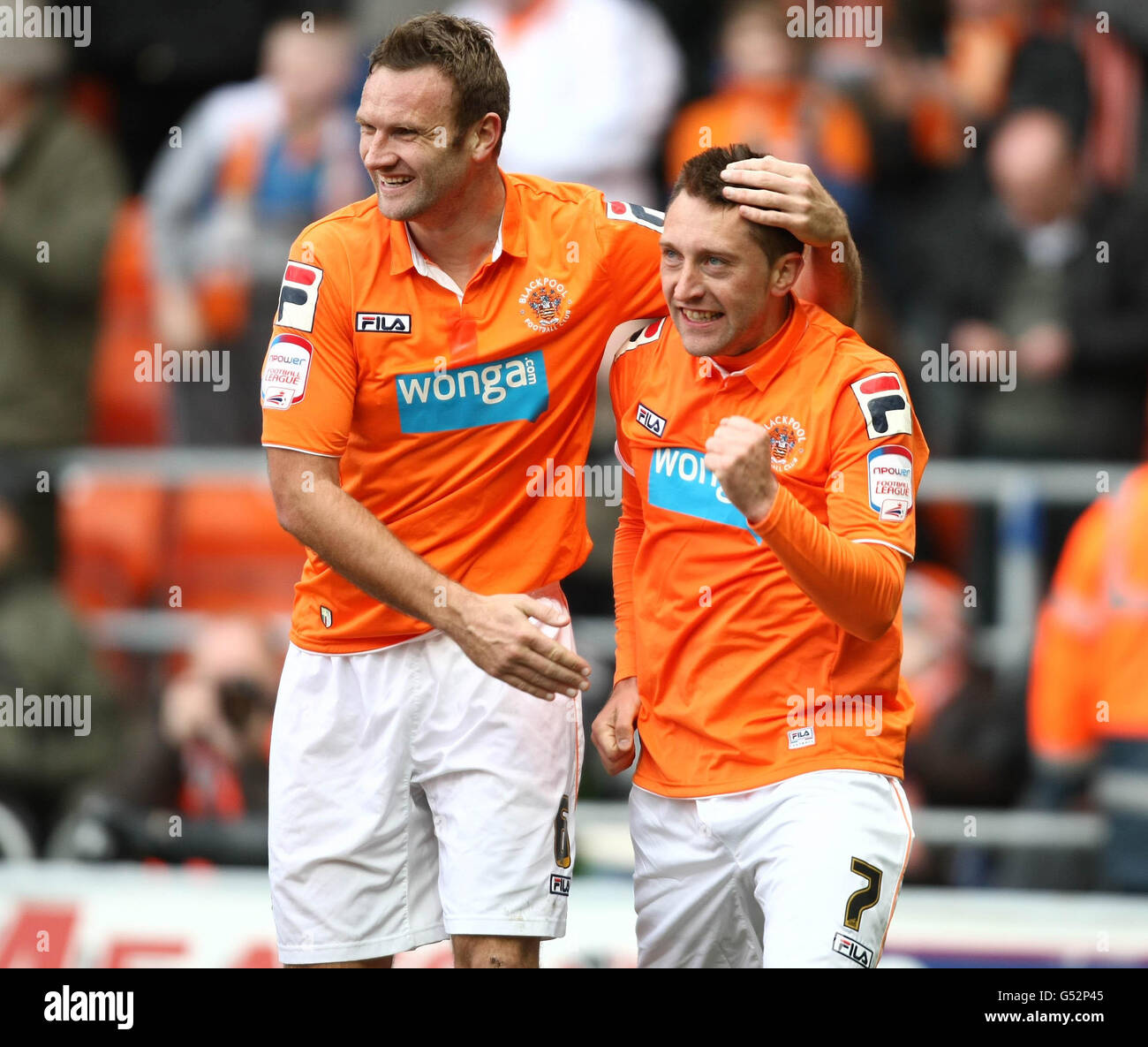 Blackpool's Stephen Dobbie (right) celebrates scoring his second goal ...