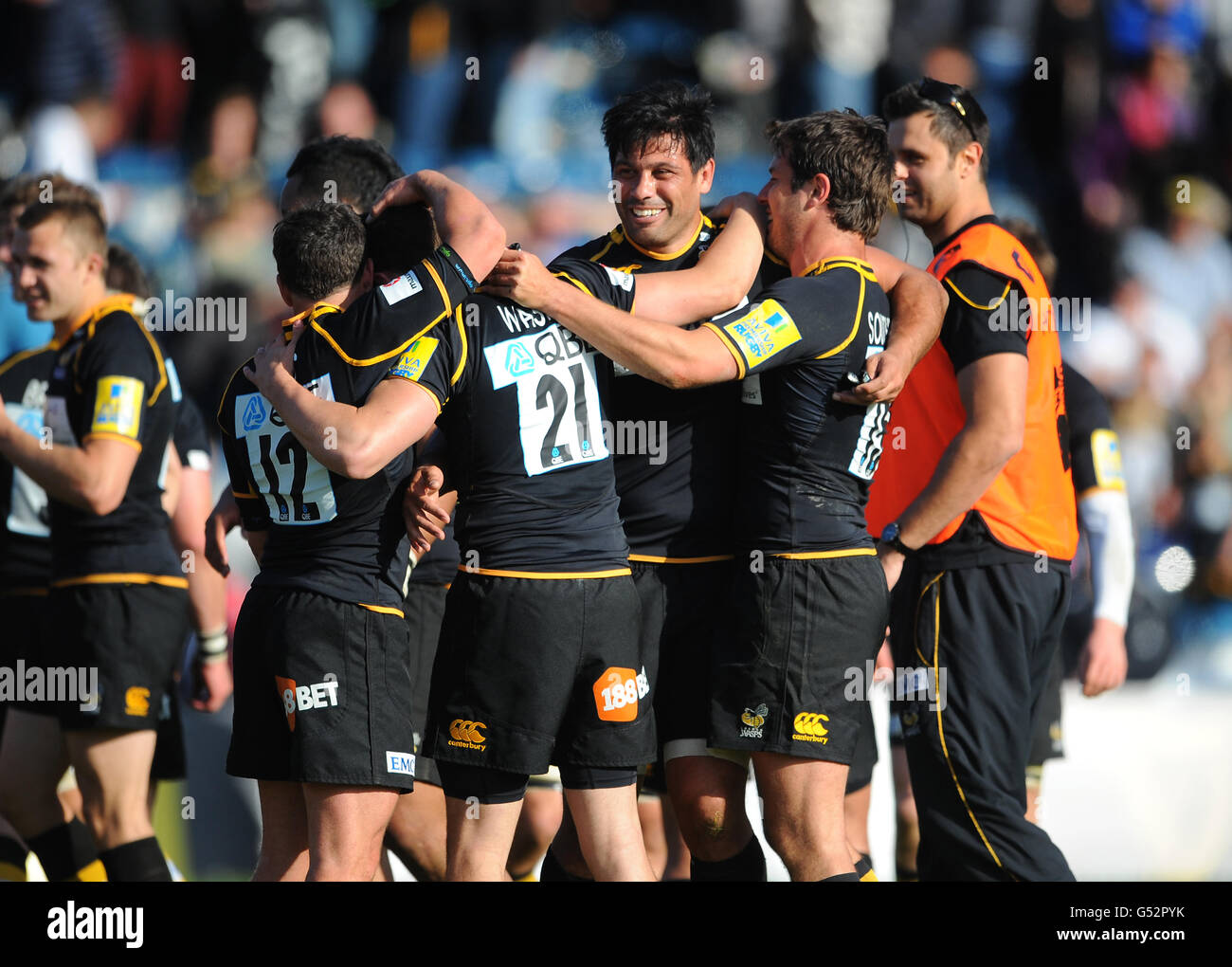 London wasps celebrate victory hi-res stock photography and images - Alamy