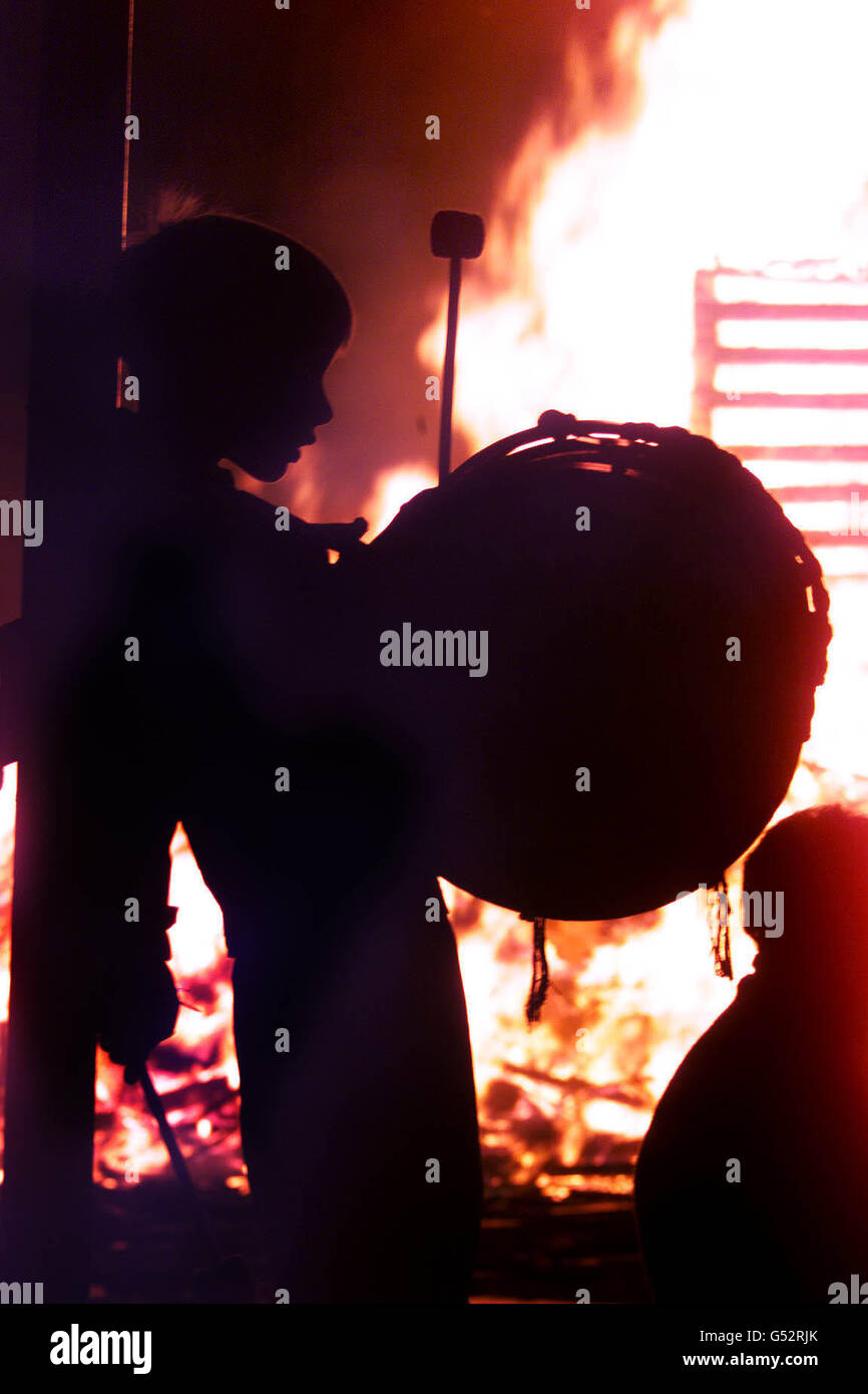 Ulster bonfires boy with drum Stock Photo - Alamy