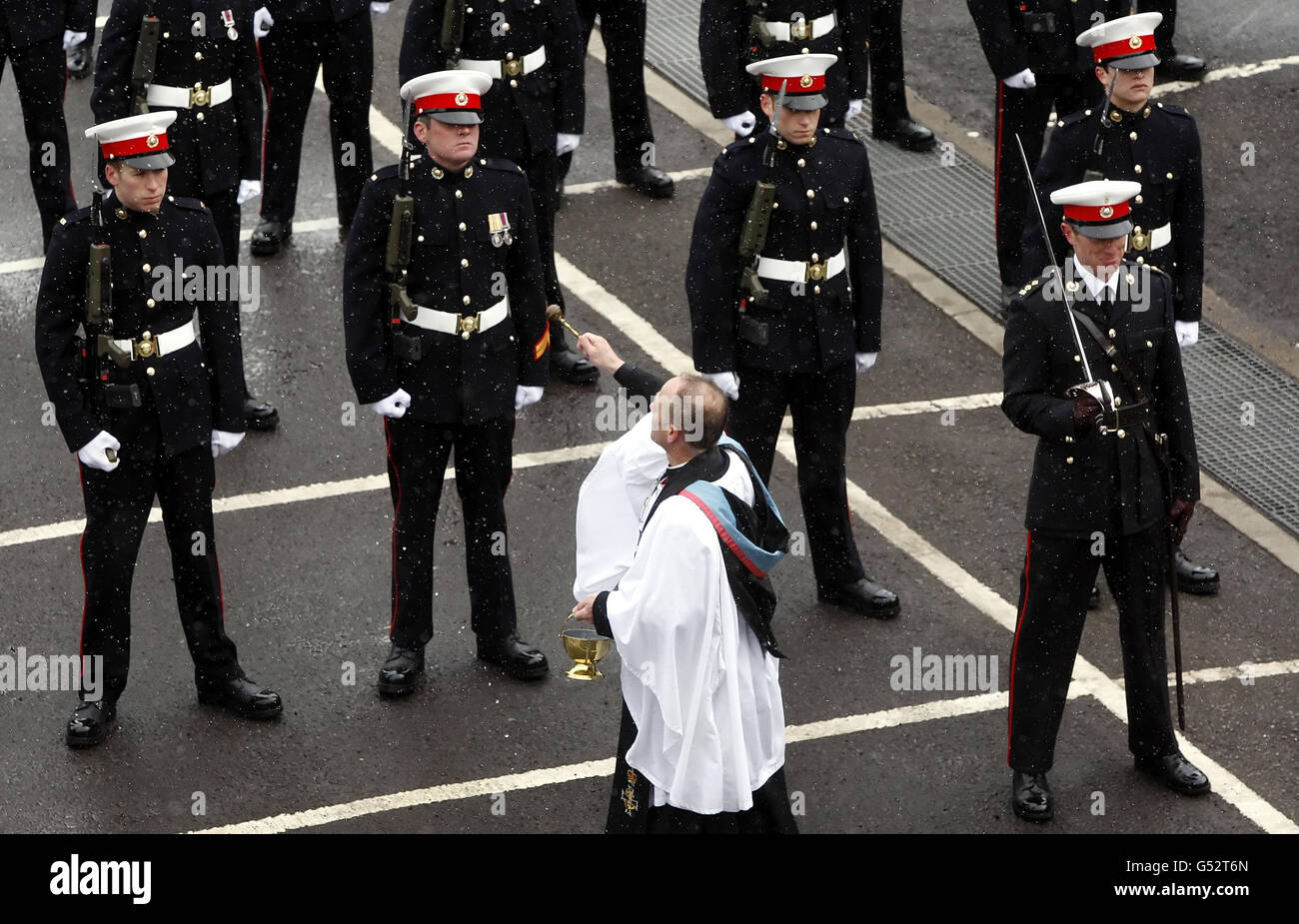 43 commando fleet protection group hi-res stock photography and images ...