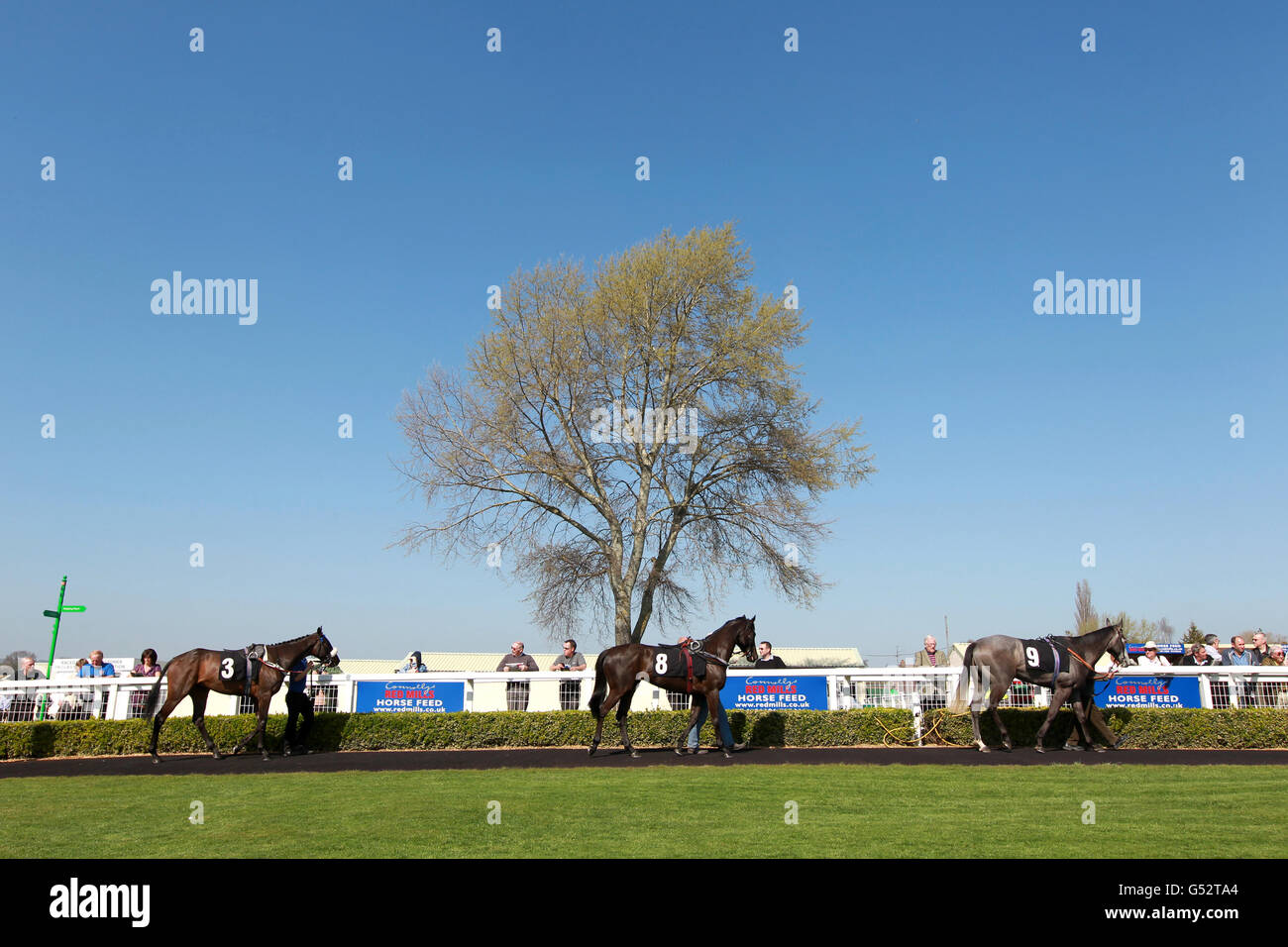 Hereford racecourse general view hi-res stock photography and images ...