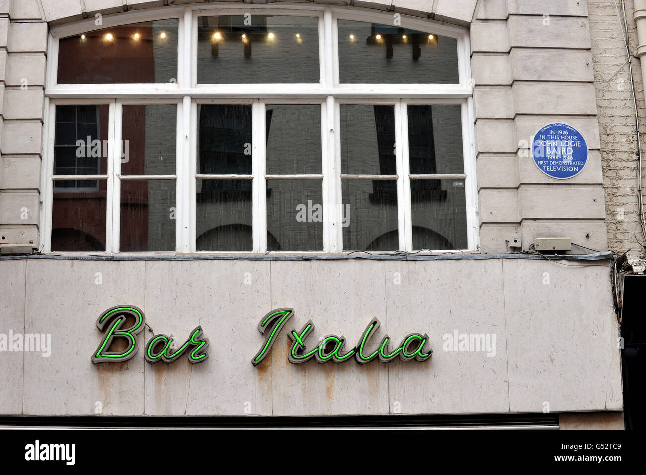 John logie baird blue plaque hi-res stock photography and images - Alamy