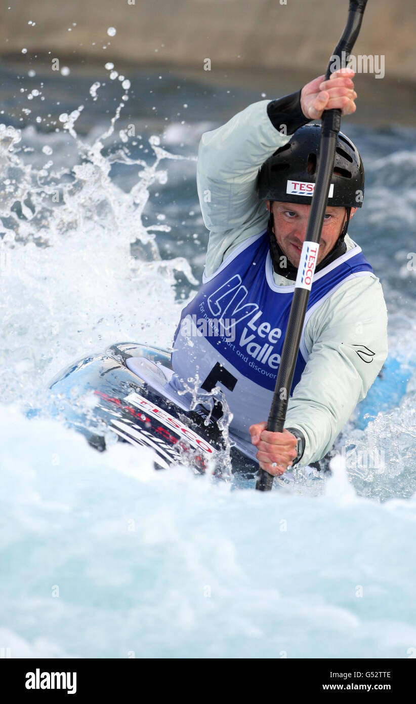 White water centre lee valley gb hi-res stock photography and images ...