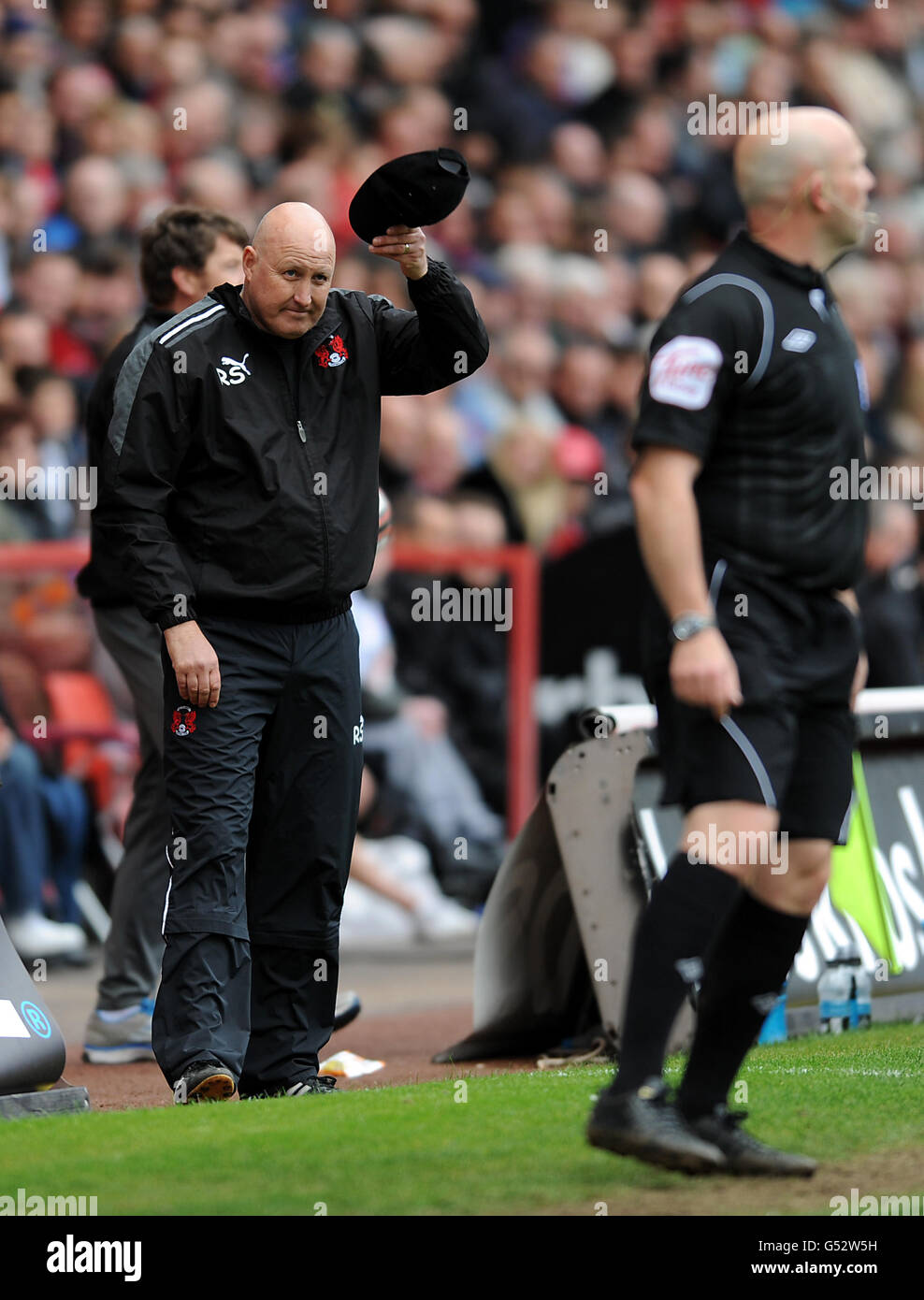 Soccer - npower Football League One - Charlton Athletic v Leyton Orient ...