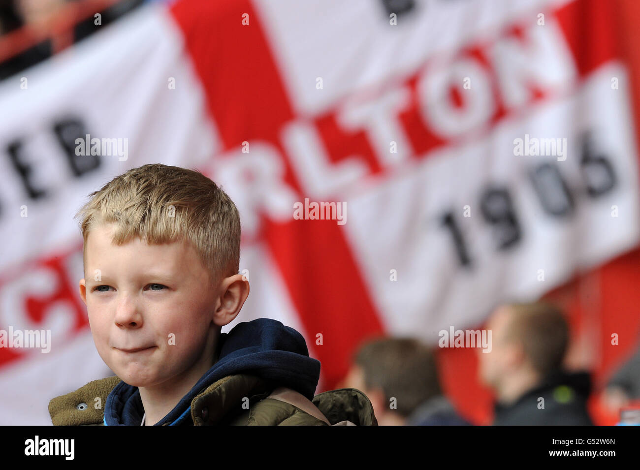 Charlton athletic flag in the stands hi-res stock photography and ...