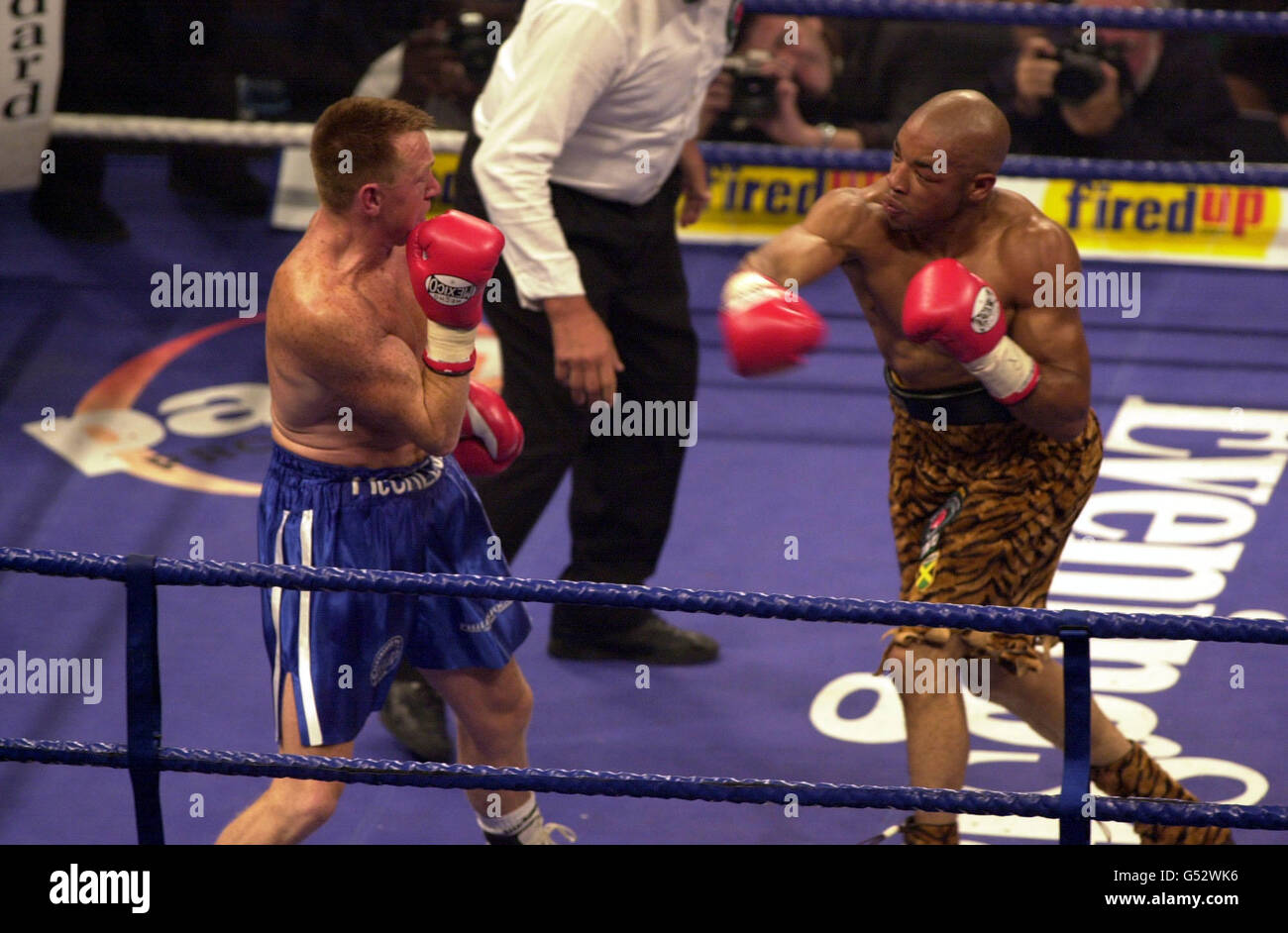 Geoff McCreesh from Bracknell (L) in action against Bristolian Adrian ...