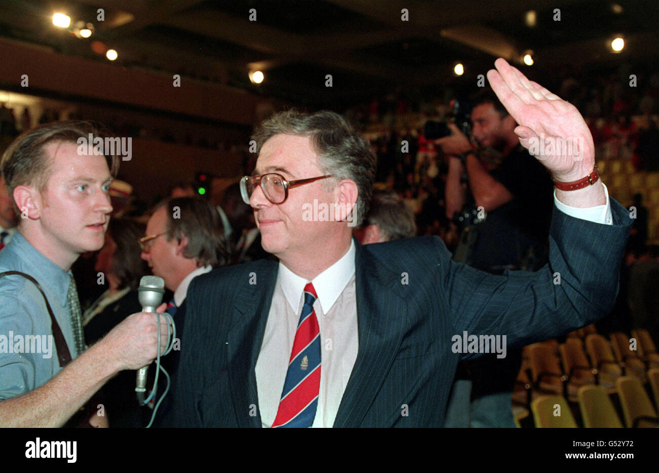 PA Photo 23/9/1993 A dissapointed Bob Scott, leader of the bid for the ...