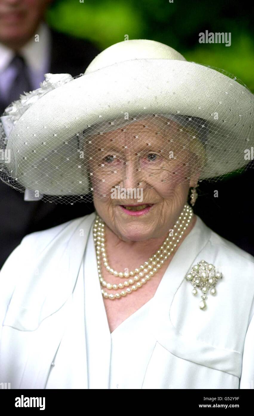 Queen mother house lords hi-res stock photography and images - Alamy