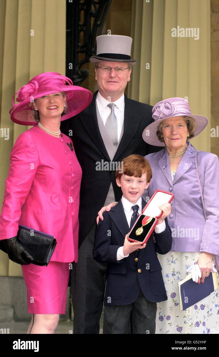 British born Sony USA chairman Sir Howard Stringer with his wife Dr ...