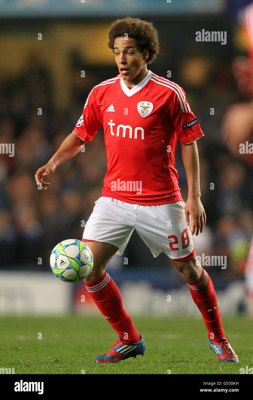 Stamford bridge axel witsel hi-res stock photography and images - Alamy