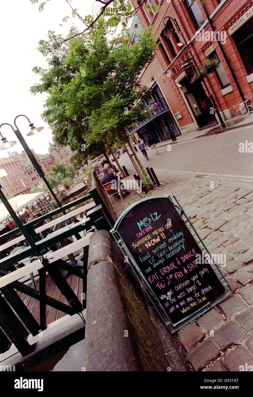 Canal Street cafe-bar sign Stock Photo - Alamy