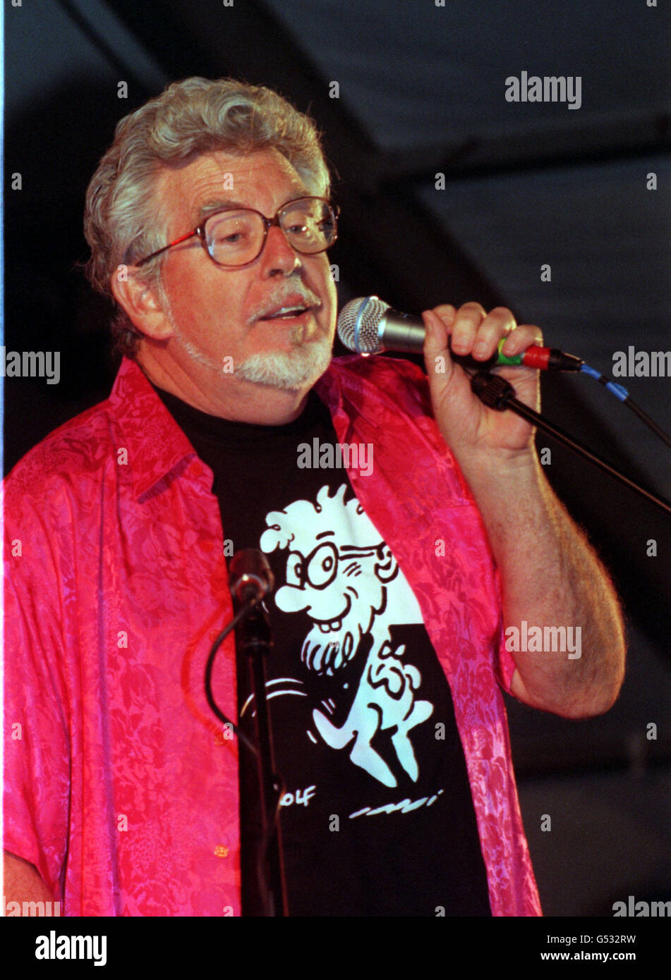 Rolf harris singer hi-res stock photography and images - Alamy