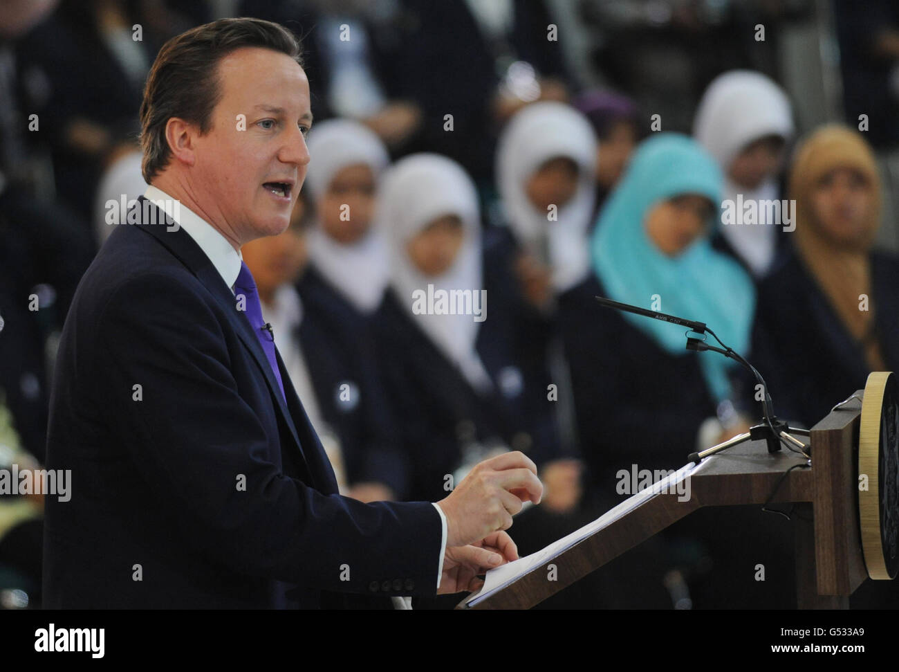 Prime Minister David Cameron addresses students at Al Azhar University ...