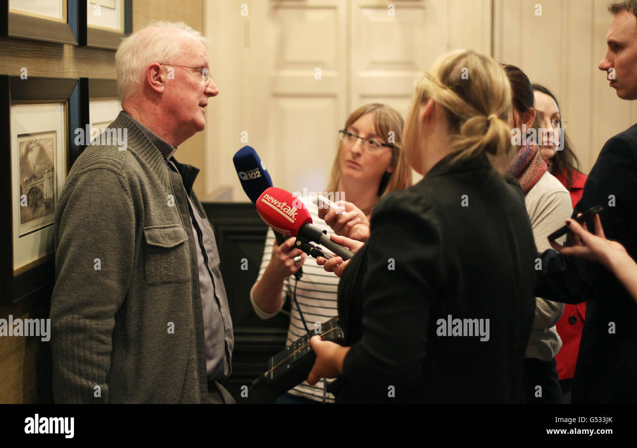 Father brendan hoban hi-res stock photography and images - Alamy