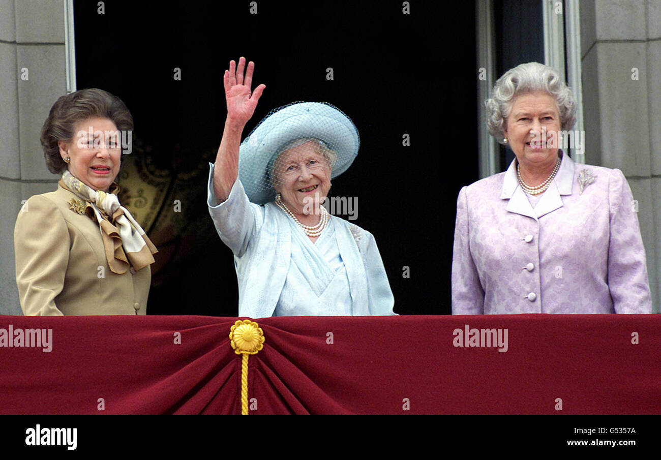 During the celebration for the queen mothers 100th birthday hi-res ...