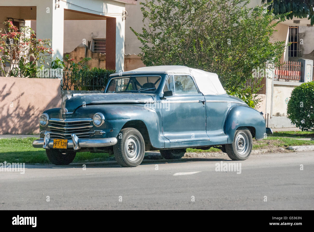 Cuba, Havana, convertible Oldtimer Stock Photo - Alamy