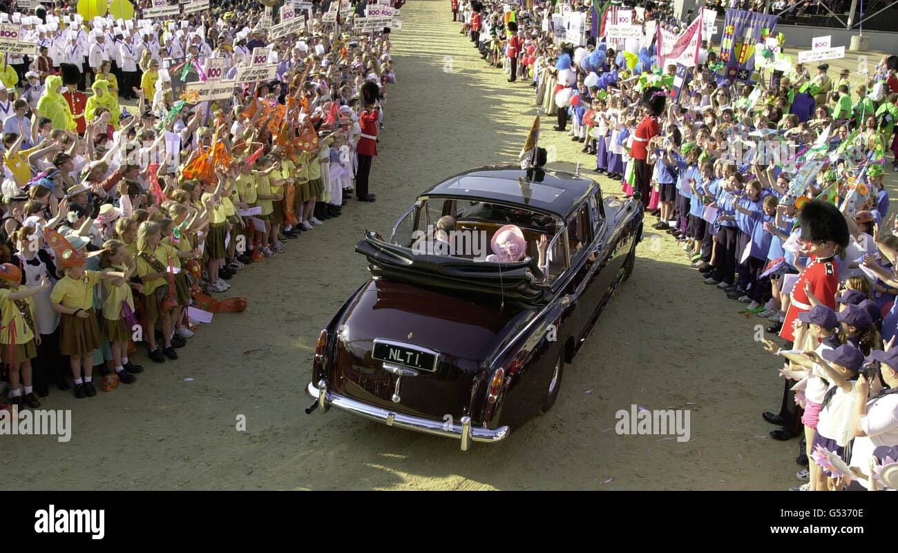 Queen Mother pageant Stock Photo - Alamy
