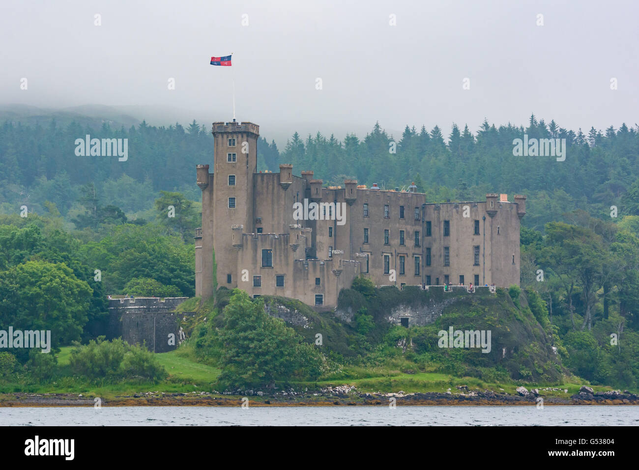 United Kingdom, Scotland, Highland, Isle of Skye, Dunvegan Castle ...