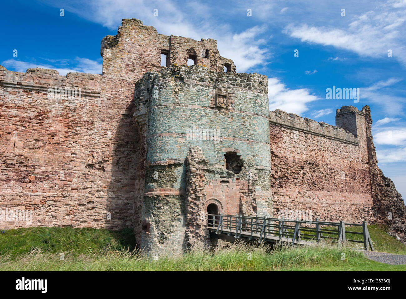 United Kingdom, Scotland, East Lothian, North Berwick, Tantallon Castle ...