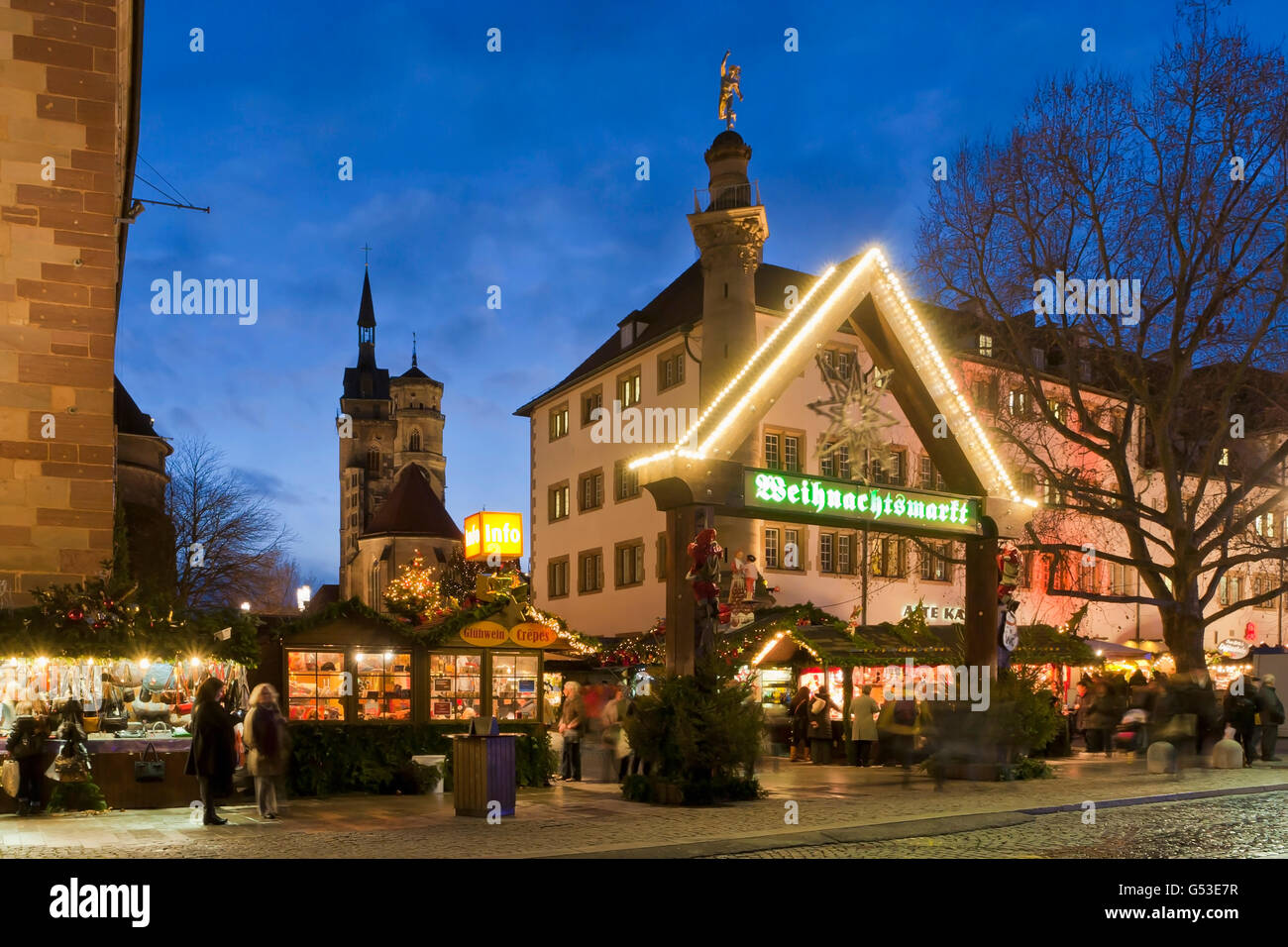 Christmas market, view of the Collegiate Church, Stuttgart, Baden ...