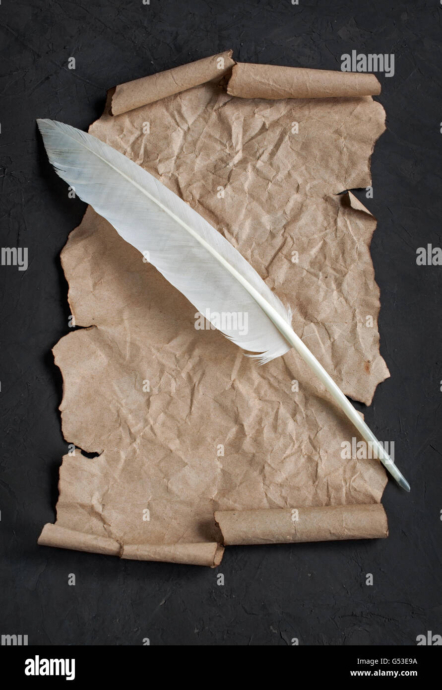 Paper scroll hi-res stock photography and images - Alamy