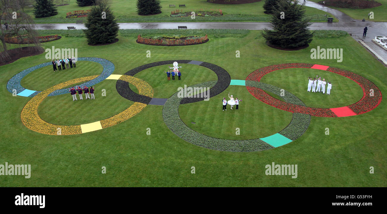 News olympics countdown rings hi-res stock photography and images - Alamy