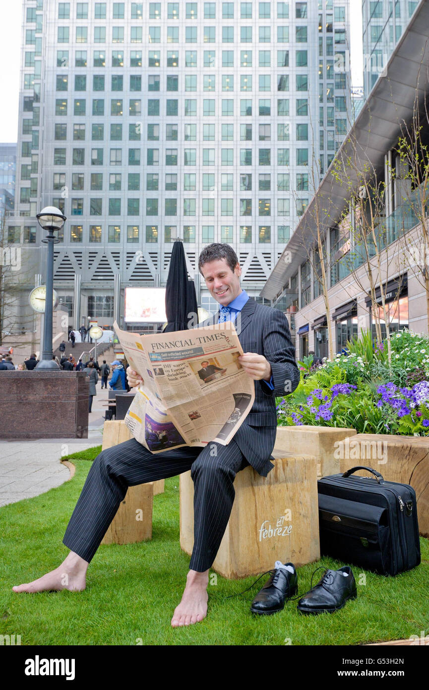 Mark stocks in canary wharf hi-res stock photography and images - Alamy