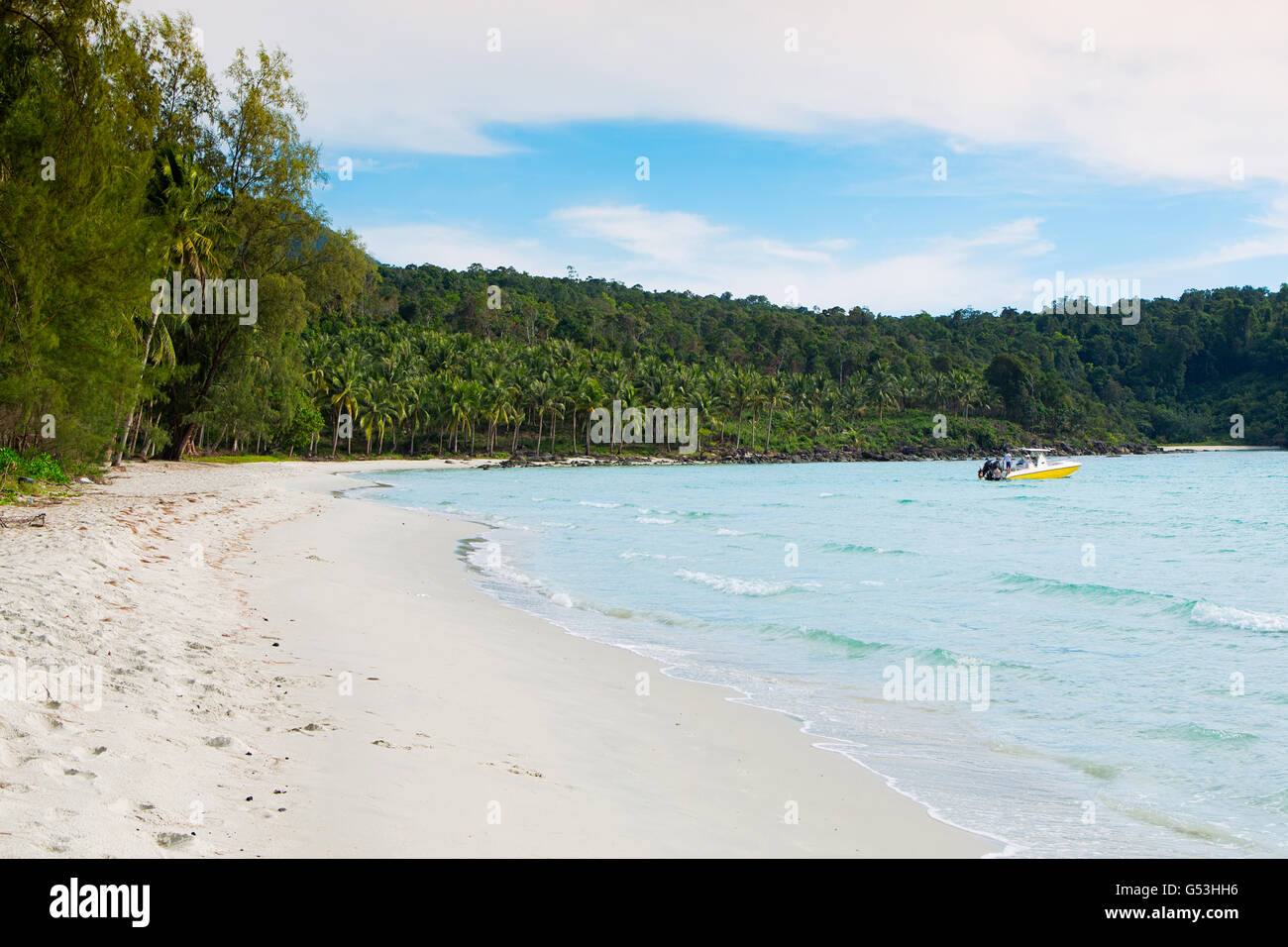 A beach on Koh Rung Stock Photo - Alamy