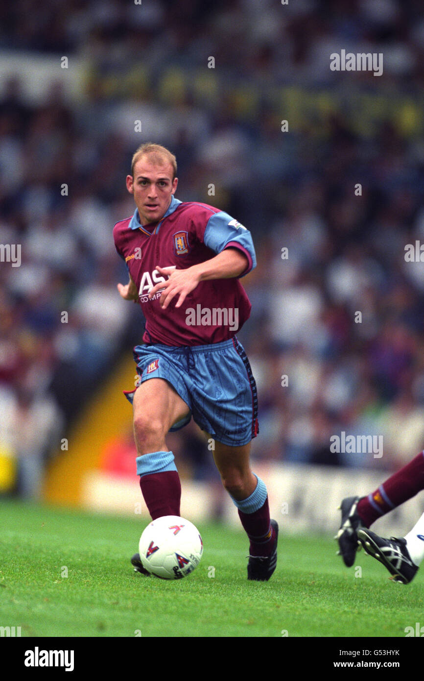 Mark Draper, Aston Villa Stock Photo - Alamy